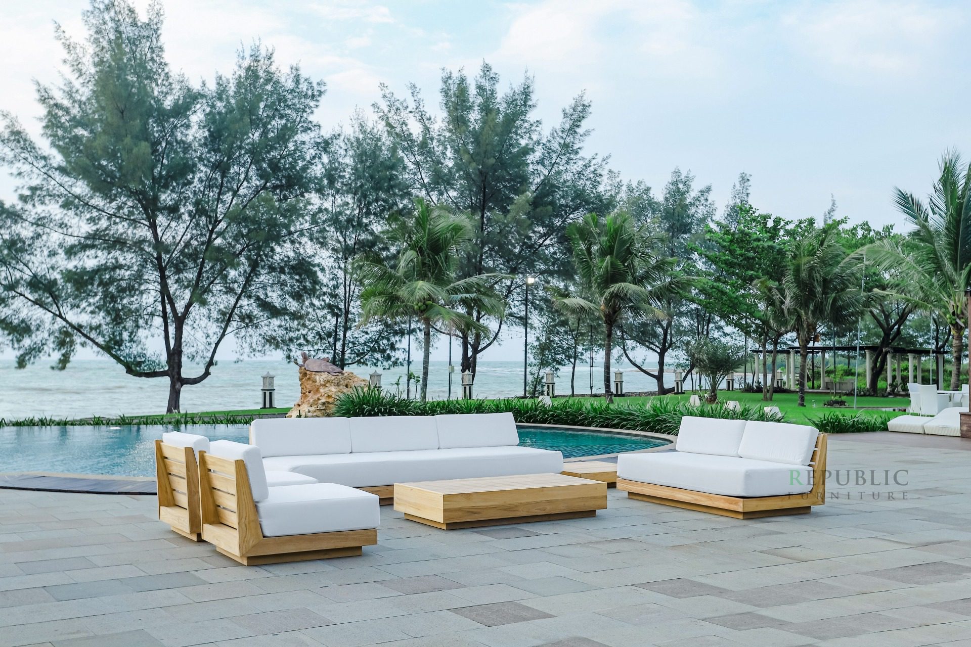 Teak Garden Furniture The Perfect Addition to Your Outdoor Space ...